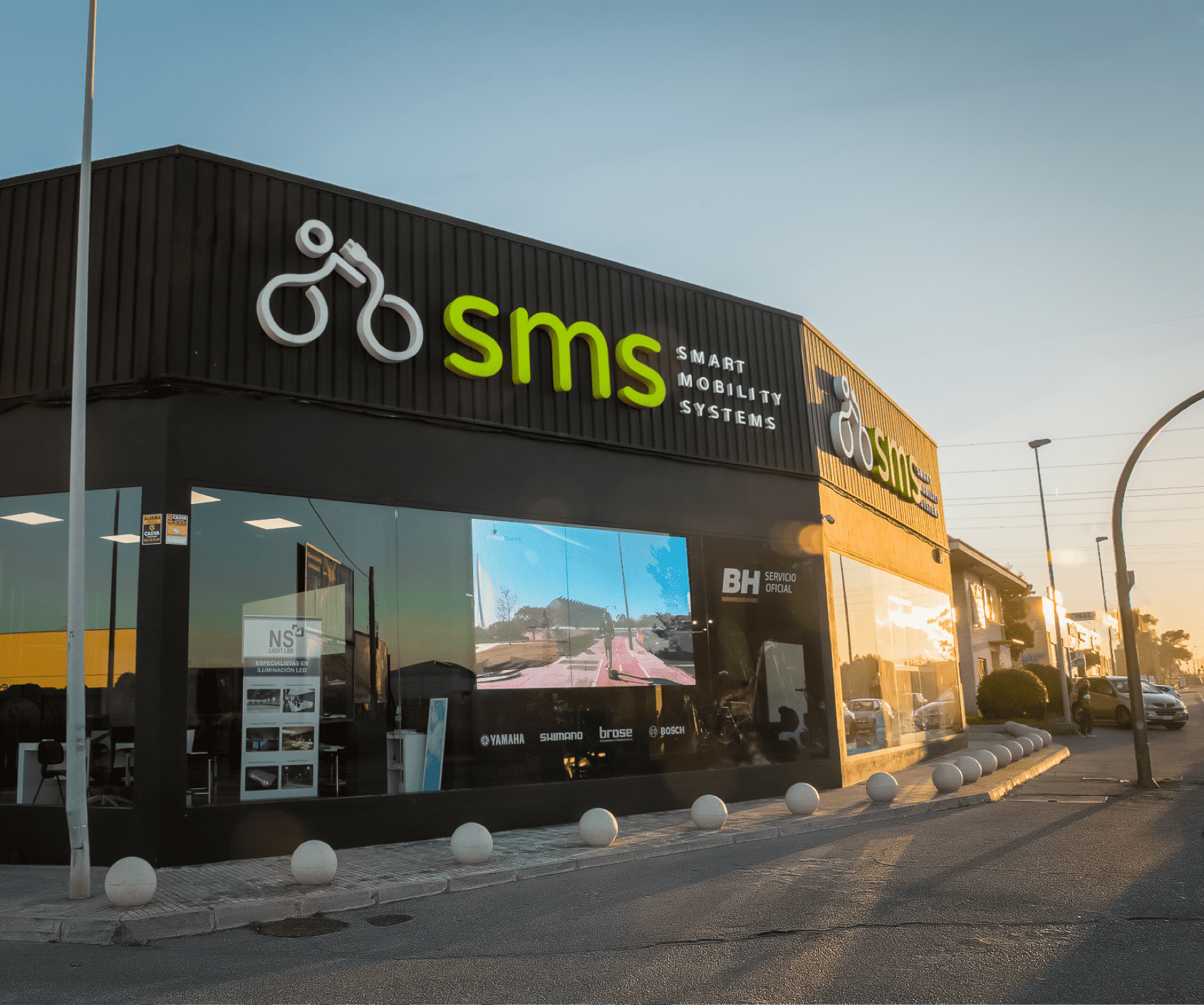 SMS Electrics se une a la familia de triXilxes #sindrafting - triXilxes ...
